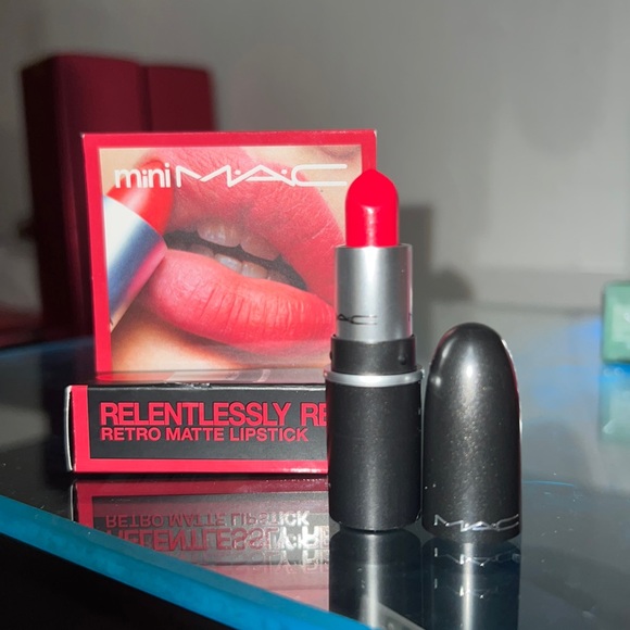 MAC Cosmetics | Makeup | Mac Mini Relentlessly Red Retro Matte Lipstick ...